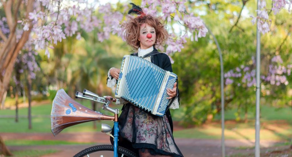 Documentário narra a história da primeira palhaça negra do Brasil ...